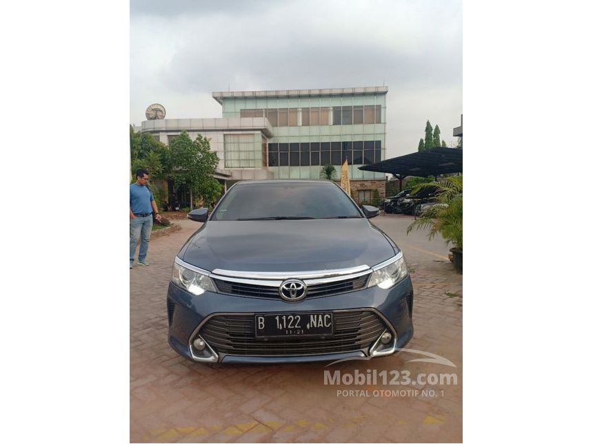 Jual Mobil Toyota Camry 2016 V 2.5 di Jawa Barat Automatic Sedan Biru ...