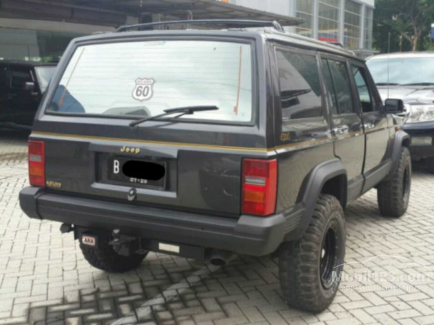 Jual Mobil Jeep Cherokee 1996 4.0 di DKI Jakarta Automatic Jeep Hitam ...