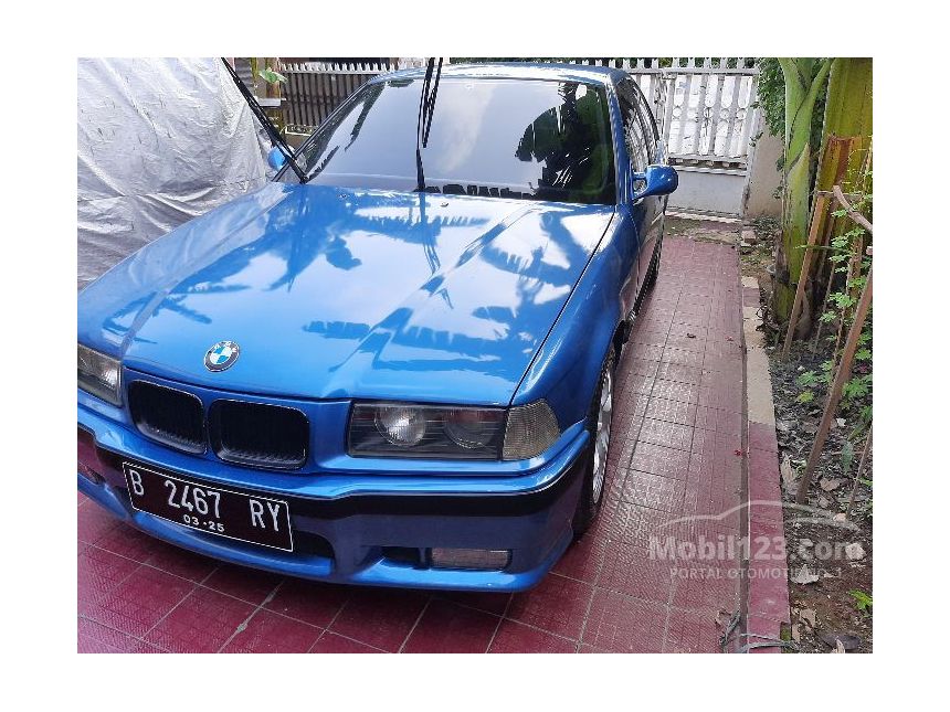 Jual Mobil BMW 320i 1994 E36 2.0 Automatic 2.0 di Jawa Barat Automatic Sedan Biru Rp 59.500.000 ...