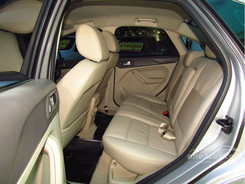 Ford Focus 2012 (ปี 09-12) Ghia 2.0 เกียร์อัตโนมัติ สีเทา | One2car.com ...