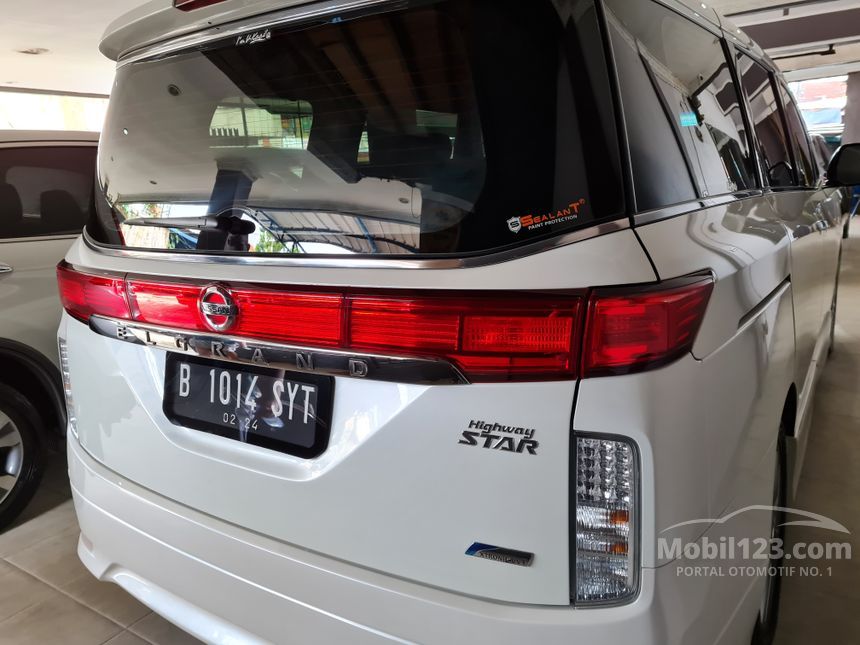 Jual Mobil Nissan Elgrand 2013 Highway Star 2.5 di DKI Jakarta Automatic MPV Putih Rp 325.000. ...