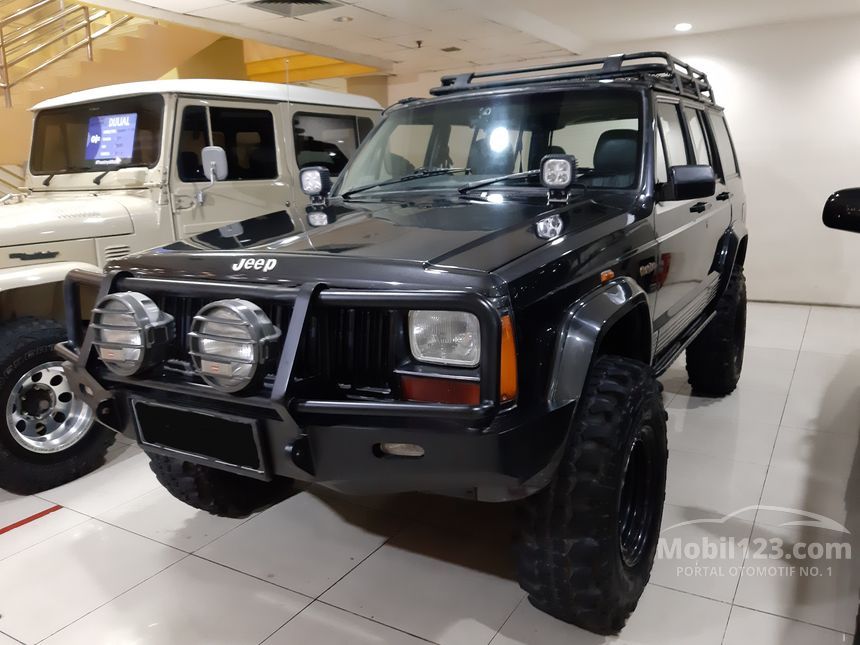 Jual Mobil Jeep Cherokee 1996 4.0 di DKI Jakarta Automatic Jeep Hitam ...