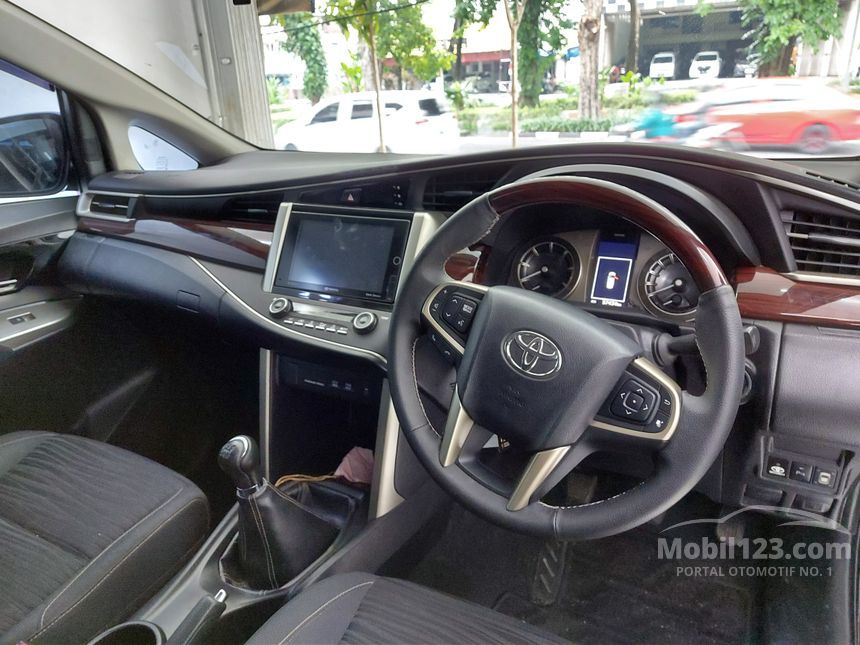 Jual Mobil Toyota Kijang Innova 2016 Q 2.4 di Jawa Timur Manual MPV ...