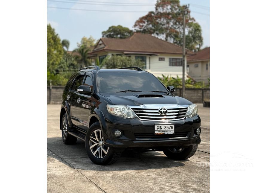 2012 Toyota FORTUNER 3.0 (ปี 12-15) V SUV for sale on One2car