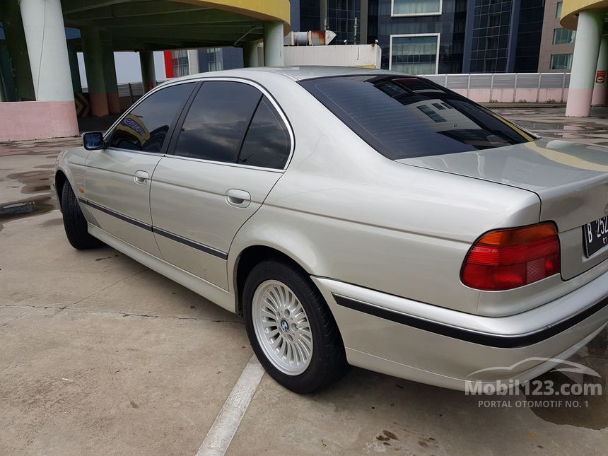 Jual Mobil BMW 523i 1998 E39 2.5 di DKI Jakarta Manual Sedan Silver Rp ...