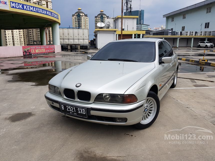 Jual Mobil BMW 523i 1998 E39 2.5 di DKI Jakarta Manual Sedan Silver Rp ...