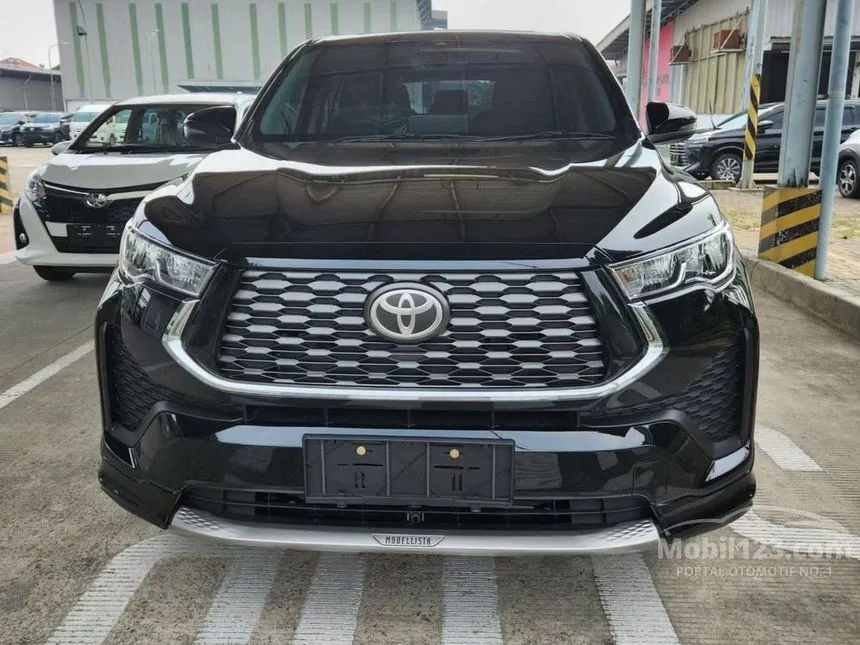 Jual Mobil Toyota Kijang Innova Zenix 2023 V HV Modellista 2.0 di ...