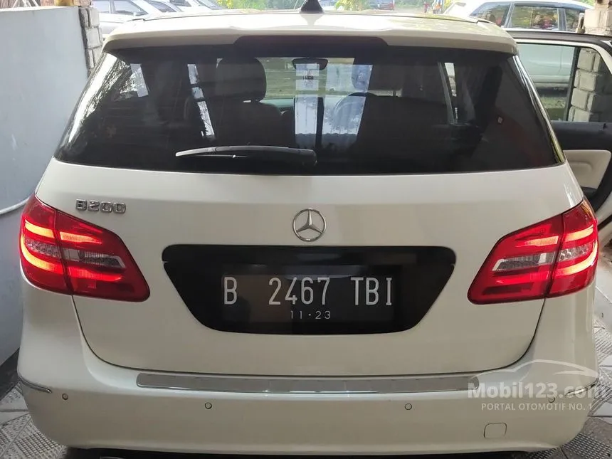 Jual Mobil Mercedes-Benz B200 2013 Sport 1.6 di DKI Jakarta Automatic ...
