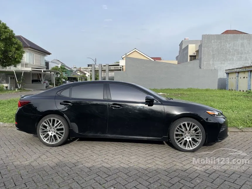 Jual Mobil Lexus ES300h 2015 ES300h 2.5 di Jawa Timur Automatic Sedan Hitam Rp 475.000.000 ...