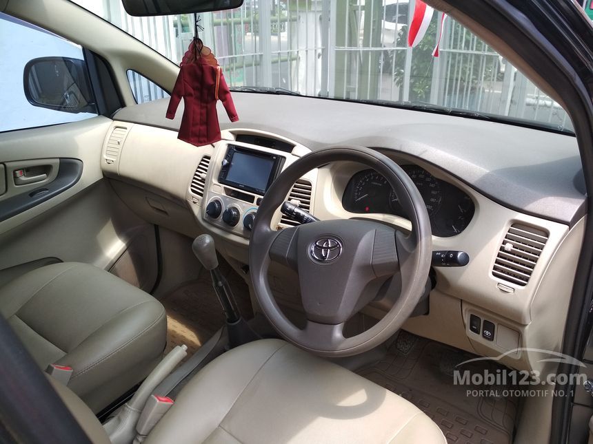 Jual Mobil Toyota Kijang Innova 2013 J 2.0 di Jawa Barat Manual MPV ...