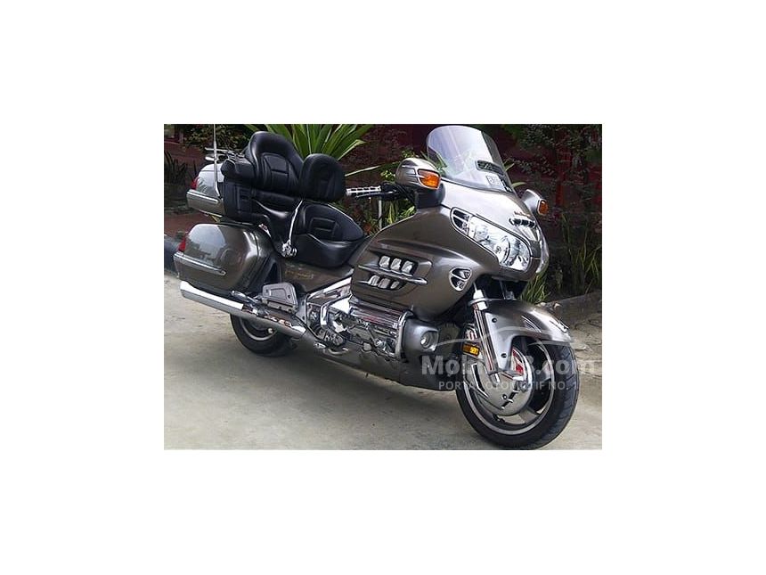 Jual Motor Honda Gold Wing 2004 GL 1800 1.8 di Jawa Timur Manual Others Coklat Rp 230.000.000 ...