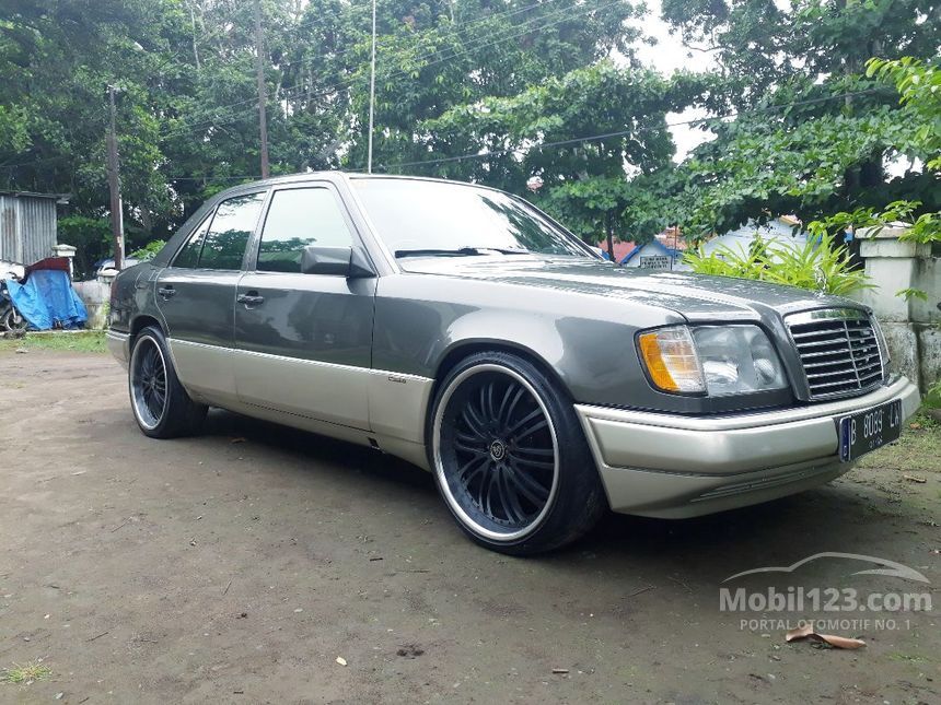 Jual Mobil Mercedes-Benz 220E 1994 2.2 Manual 2.2 di Yogyakarta Manual ...