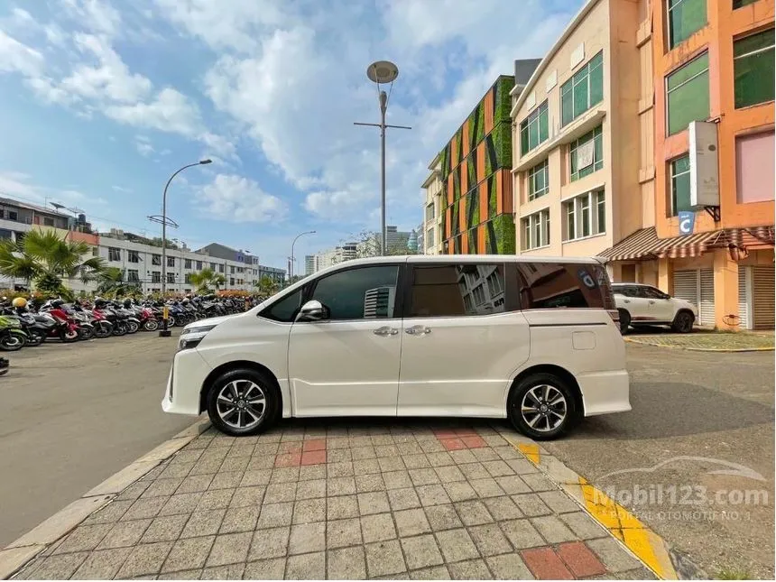 Jual Mobil Toyota Voxy 2017 2.0 di DKI Jakarta Automatic Wagon Putih Rp ...