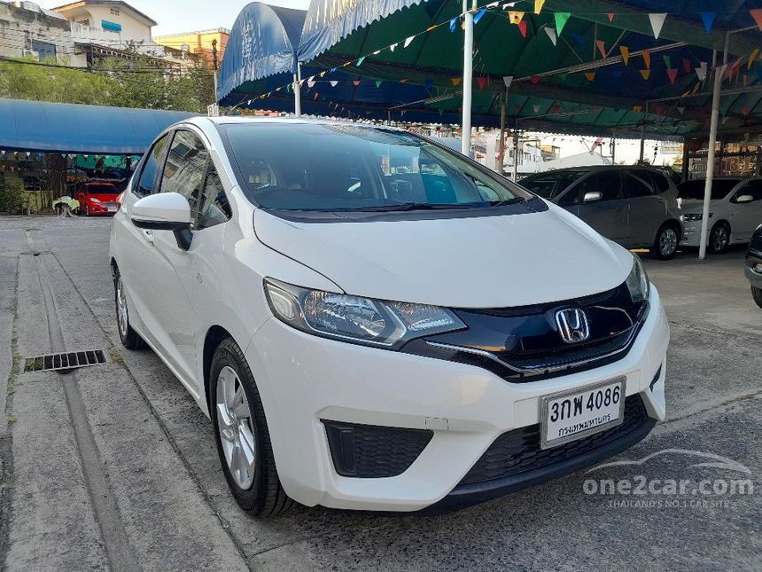 2014 Honda JAZZ 1.5 (ปี 14-22) V+ Hatchback for sale on One2car