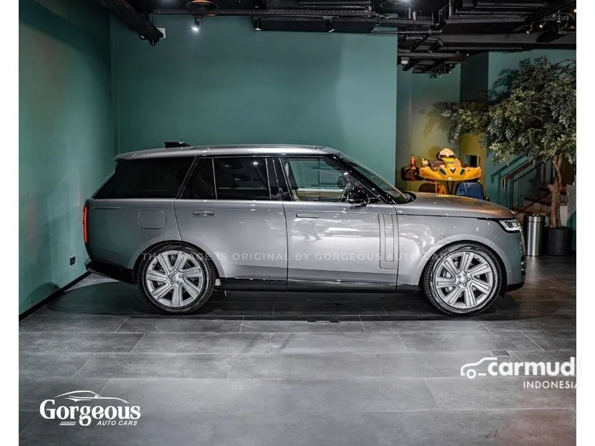 Jual Mobil Land Rover Range Rover 2022 P400 Autobiography MHEV SWB 3.0 ...