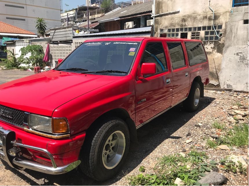 Isuzu TFR 1991 Station Wagon 2.5 in กรุงเทพและปริมณฑล Manual Wagon สีแดง for 89,000 Baht ...
