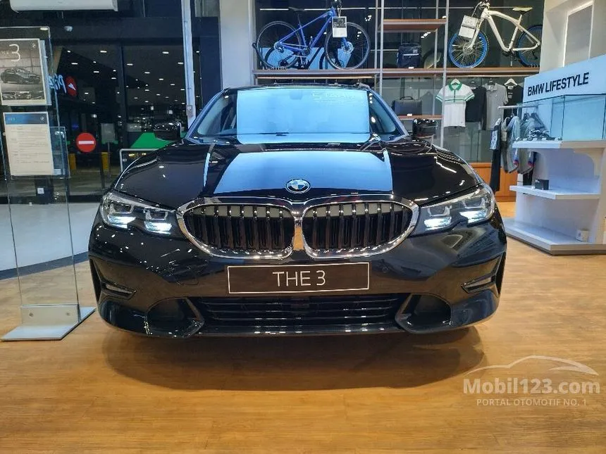 Jual Mobil BMW 320i 2022 Dynamic 2.0 di DKI Jakarta Automatic Sedan Hitam Rp 955.000.000 ...