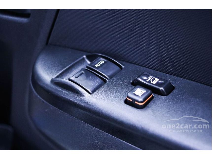 Toyota Hiace 2013 D4D 2.5 in กรุงเทพและปริมณฑล Manual Van สีเทา for ...