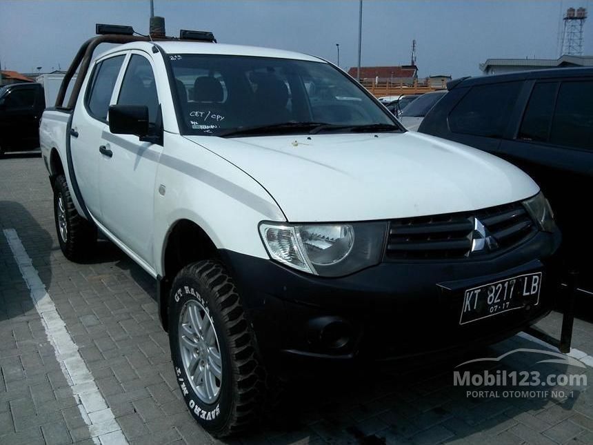 Jual Mobil Mitsubishi Strada 2012 HDX 2.8 di DKI Jakarta Manual Double ...