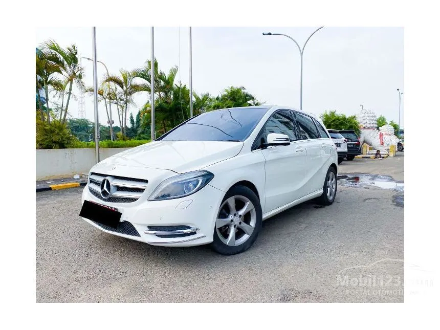 Jual Mobil Mercedes-Benz B200 2013 Sport 1.6 di DKI Jakarta Automatic ...