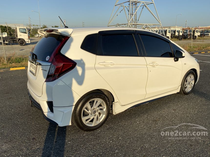 Honda Jazz 2015 V+ i-VTEC 1.5 in ภาคตะวันออก Automatic Hatchback สีขาว ...