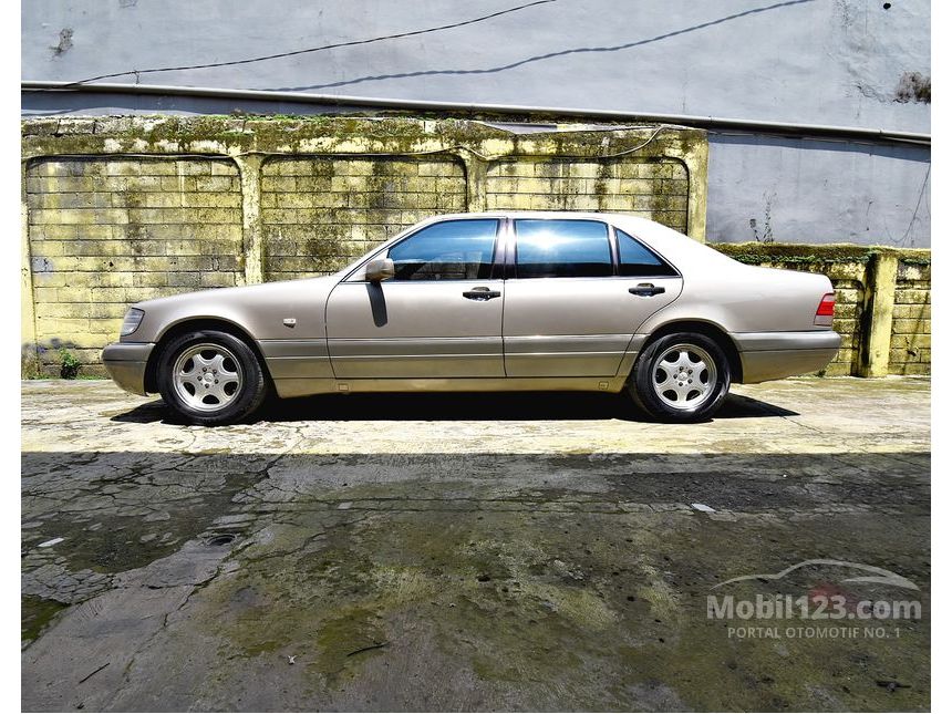 Jual Mobil Mercedes-Benz S320 1998 L6 3.2 Automatic 3.2 di DKI Jakarta ...
