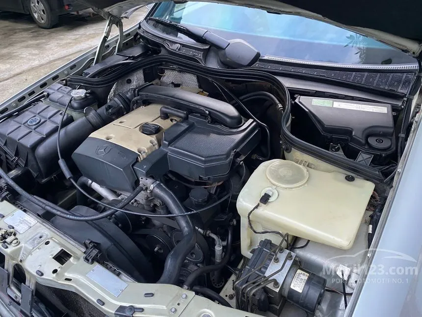 Jual Mobil Mercedes-Benz C230 1998 W202 2.3 Automatic 2.3 di DKI ...