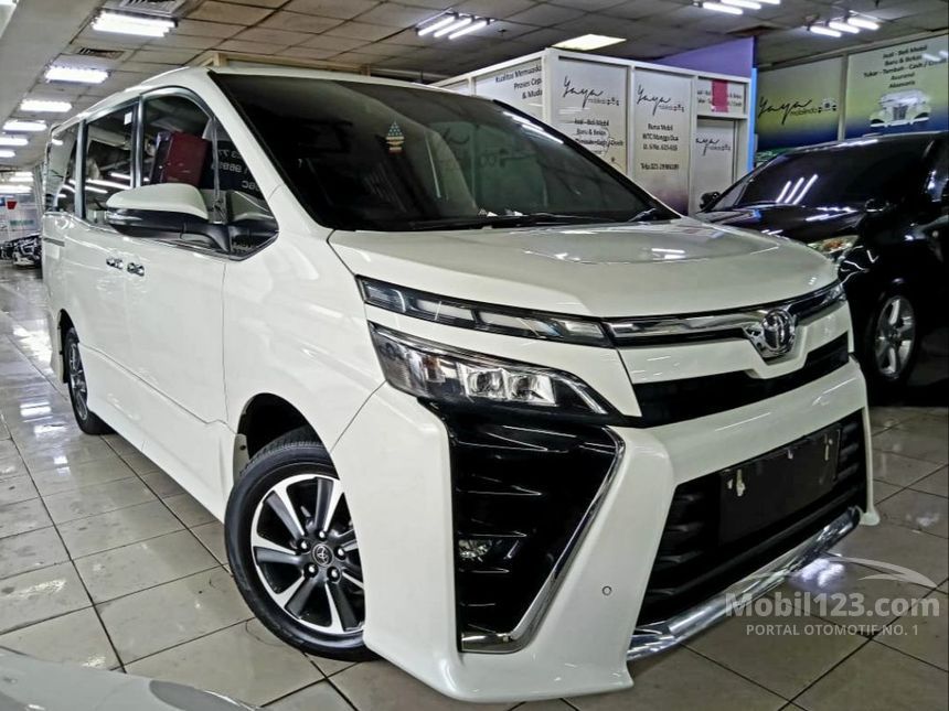 Jual Mobil Toyota Voxy 2018 R80 2.0 di DKI Jakarta Automatic Wagon ...