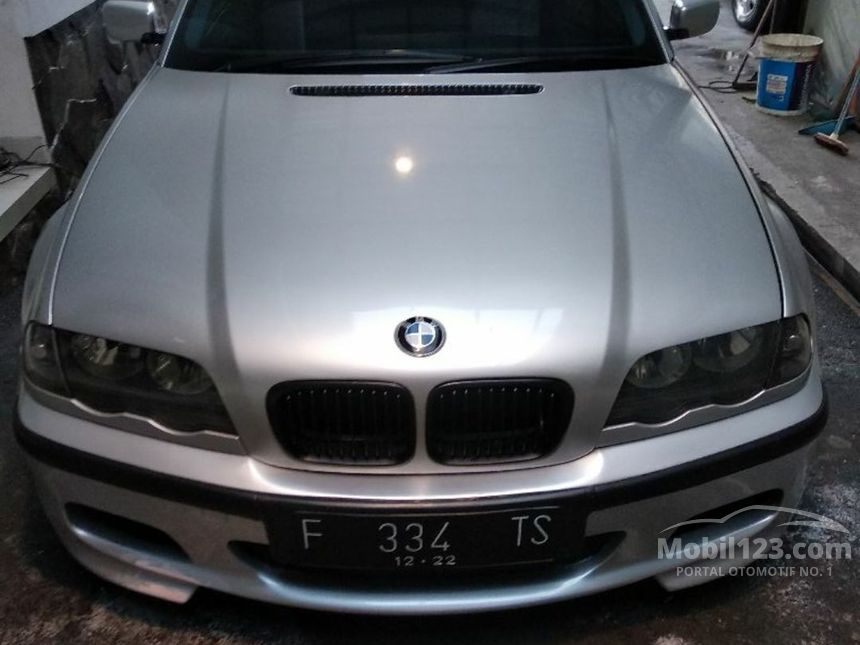 Jual Mobil BMW 318i 2000 E46 1.9 di Jawa Barat Automatic Sedan Silver ...