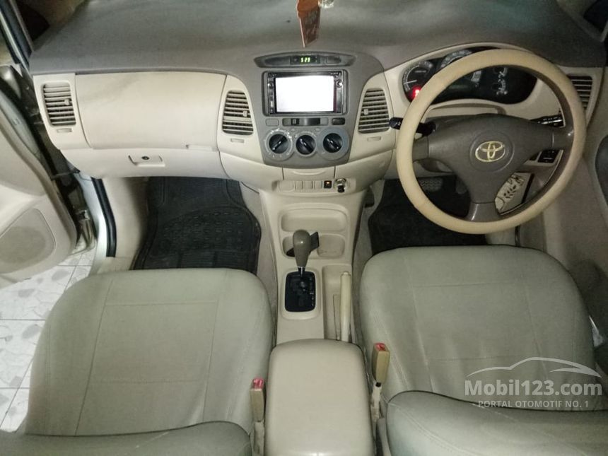Jual Mobil Toyota Kijang Innova 2006 G 2.0 di Yogyakarta Automatic MPV ...