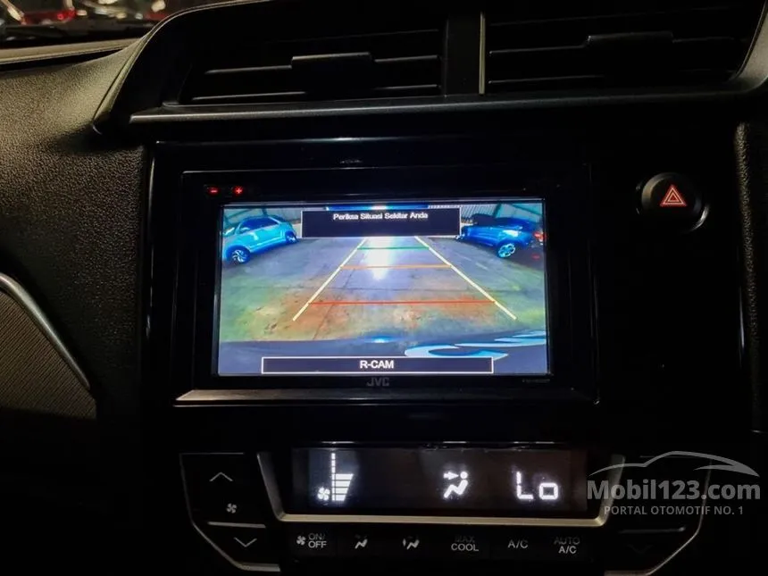 Jual Mobil Honda Mobilio 2017 RS 1.5 di DKI Jakarta Automatic MPV Abu ...