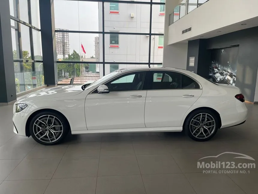 Jual Mobil Mercedes-Benz E300 2022 AMG Line 2.0 di DKI Jakarta ...
