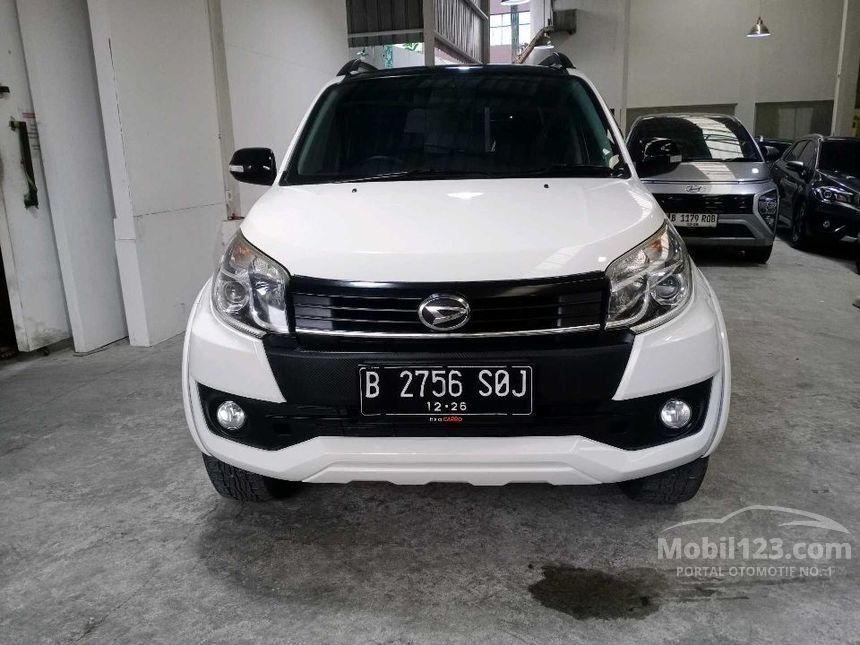 Jual Mobil Daihatsu Terios 2016 R Custom 1.5 di Banten Automatic SUV ...