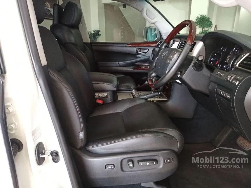 Jual Mobil Lexus LX570 2013 J200 5.7 di DKI Jakarta Automatic SUV Putih ...