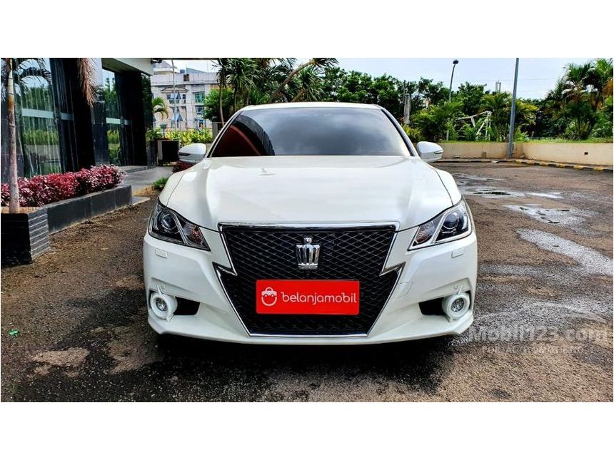 Jual Mobil Toyota Crown 2013 G Royal Saloon 2.5 di DKI Jakarta ...